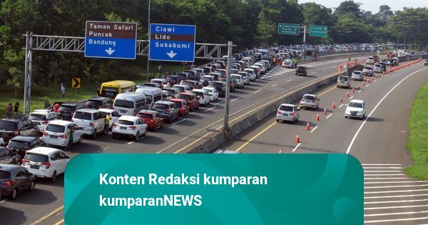 Jalur Puncak Bogor Padat, Polisi Berlakukan One Way | kumparan.com